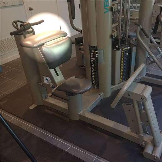 Elbow / Upper Back Pad with Four 1/4" x 1" Bolts | Full Circle Padding